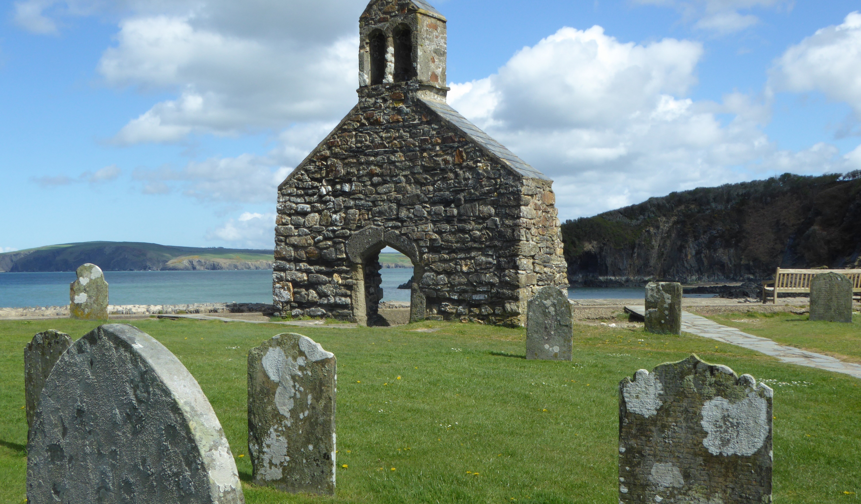 Day 051 : Goodwick – Newport – Tony's walk around the Coast of Britain